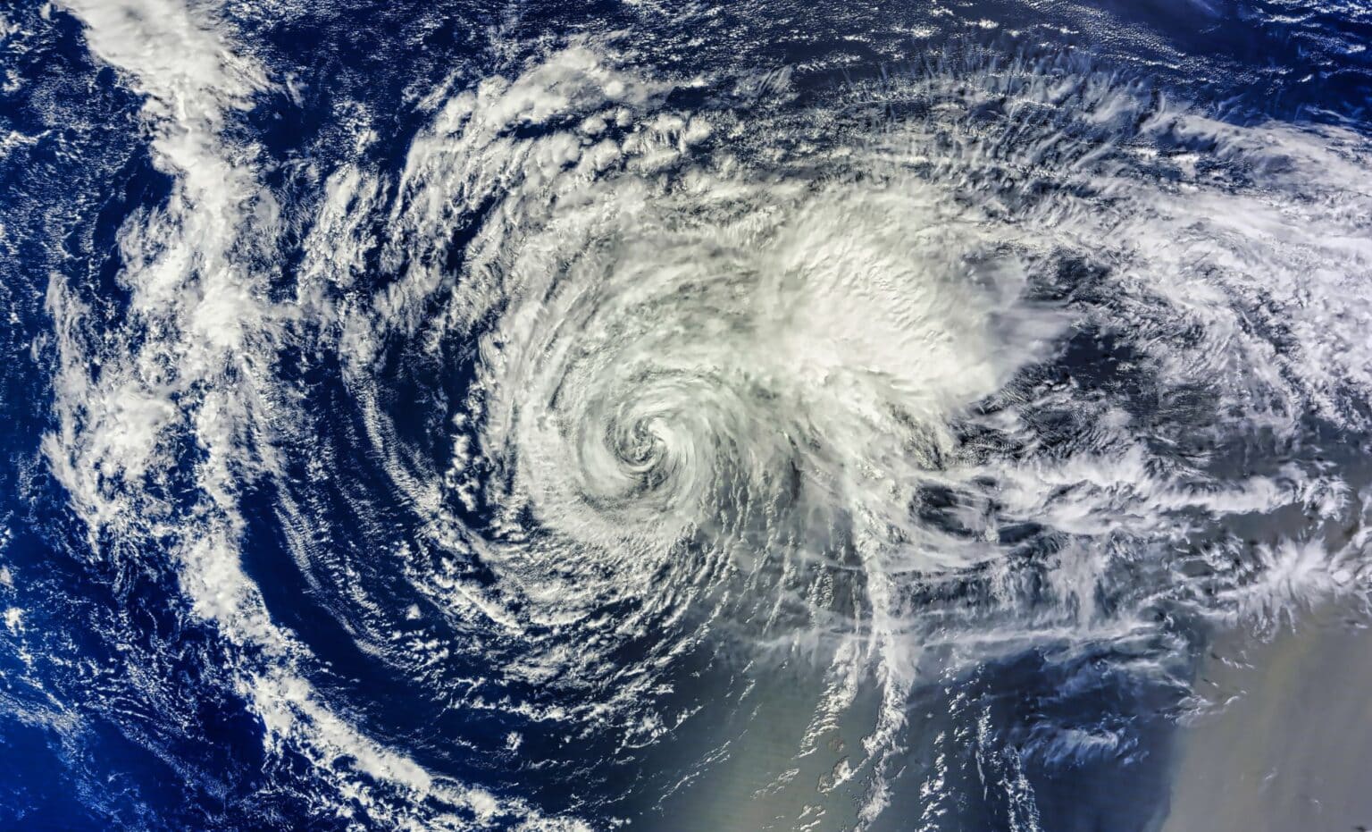 Hurricane Humberto Sparks UK Weather Warning – 70mph Winds to Hit These ...