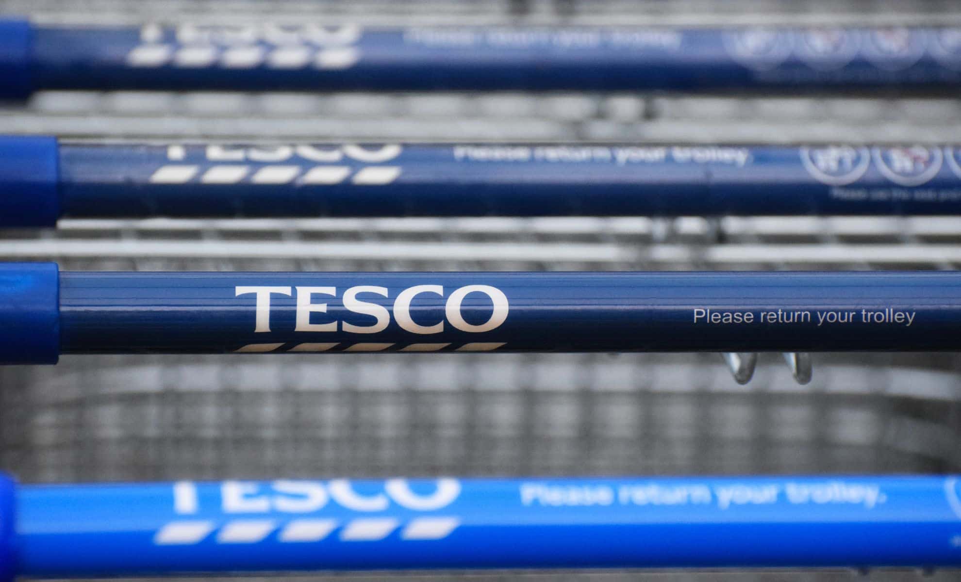 Tesco Brings in 40p Charge Nationwide in Big Change for Shoppers