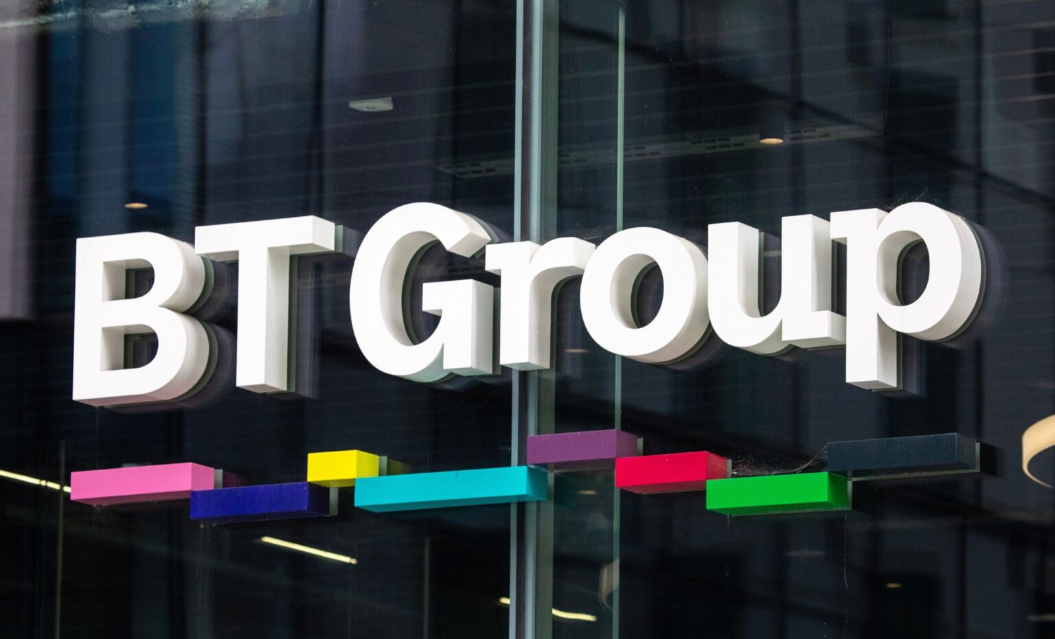 Mass Layoffs at BT: 5,000 Jobs Cut Amidst Fierce Broadband Competition