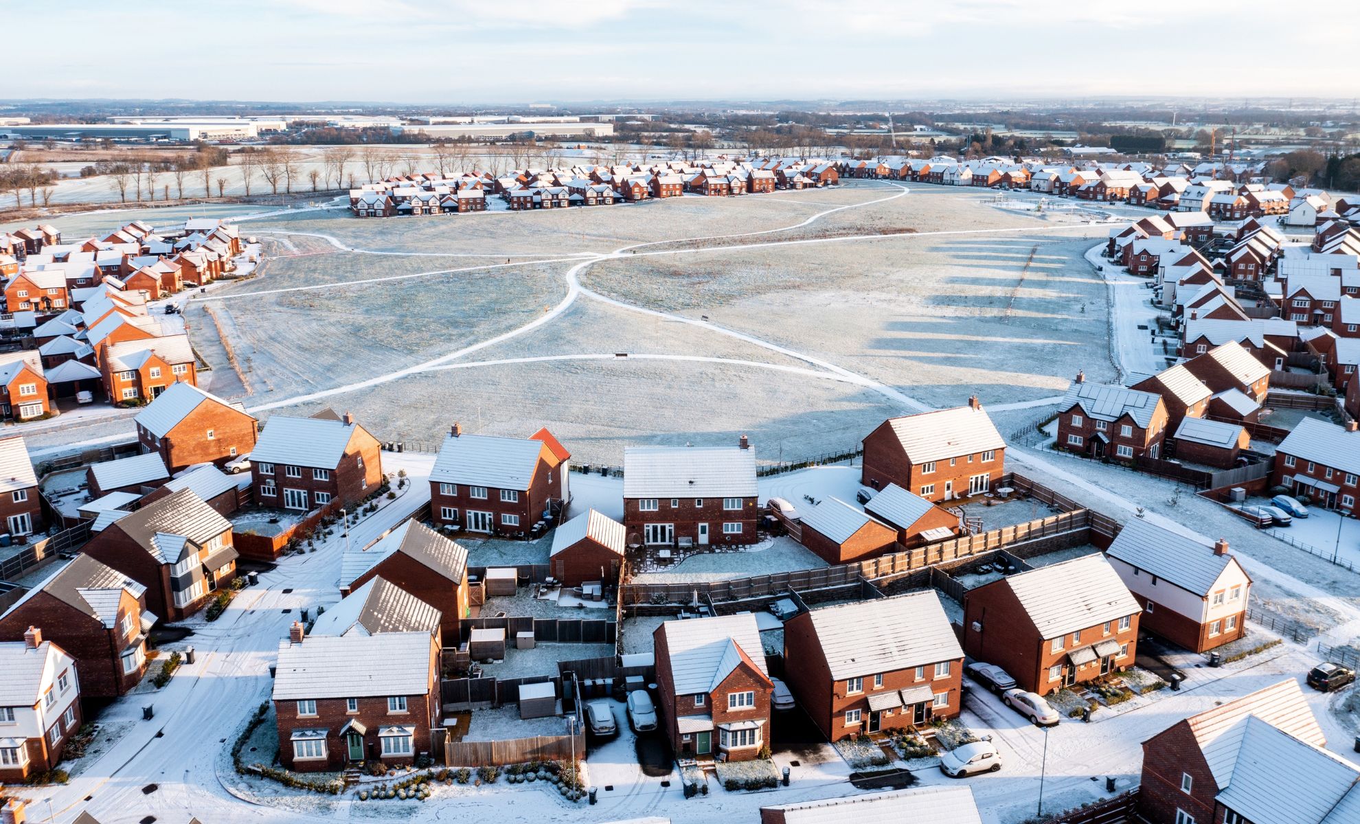 Storm Goretti: UK's Deadly Snowfall and 90mph Winds Set to Cause Havoc!