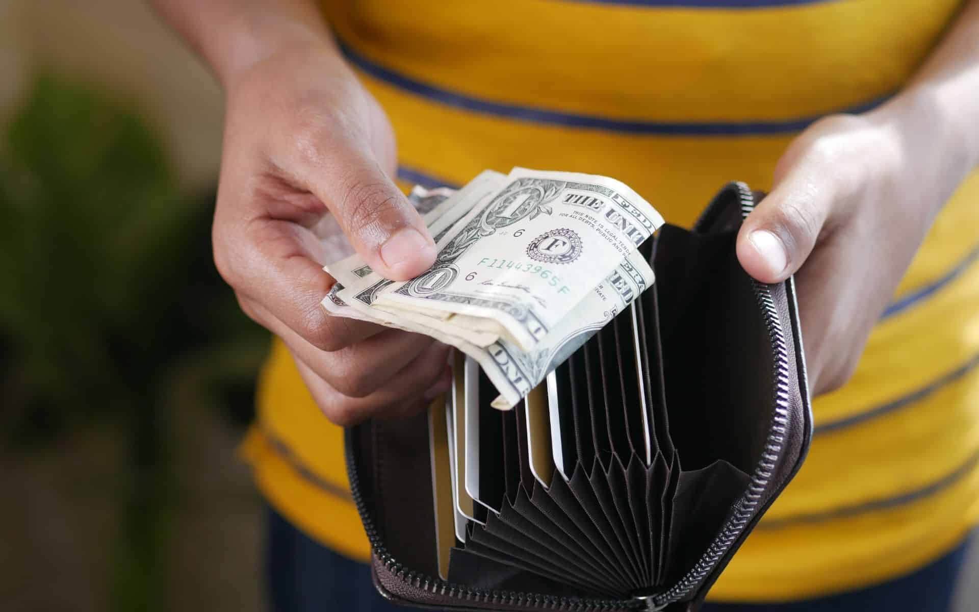 Paychecks Slashed for 660,000 Workers as October Shutdown Hits Hard