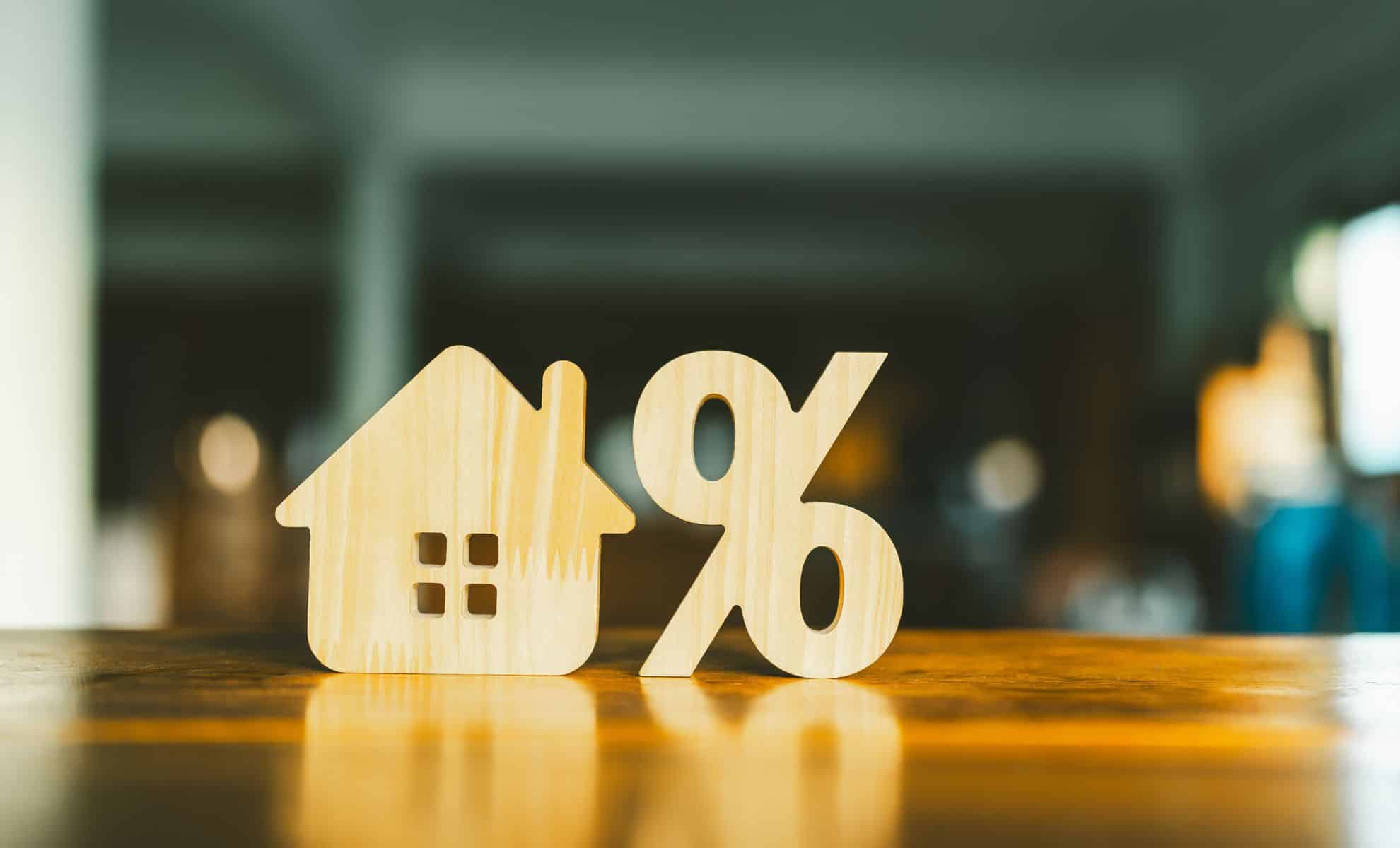 Mortgage Rates Stuck at 6.2%: Here’s Why They Won’t Budge Anytime Soon